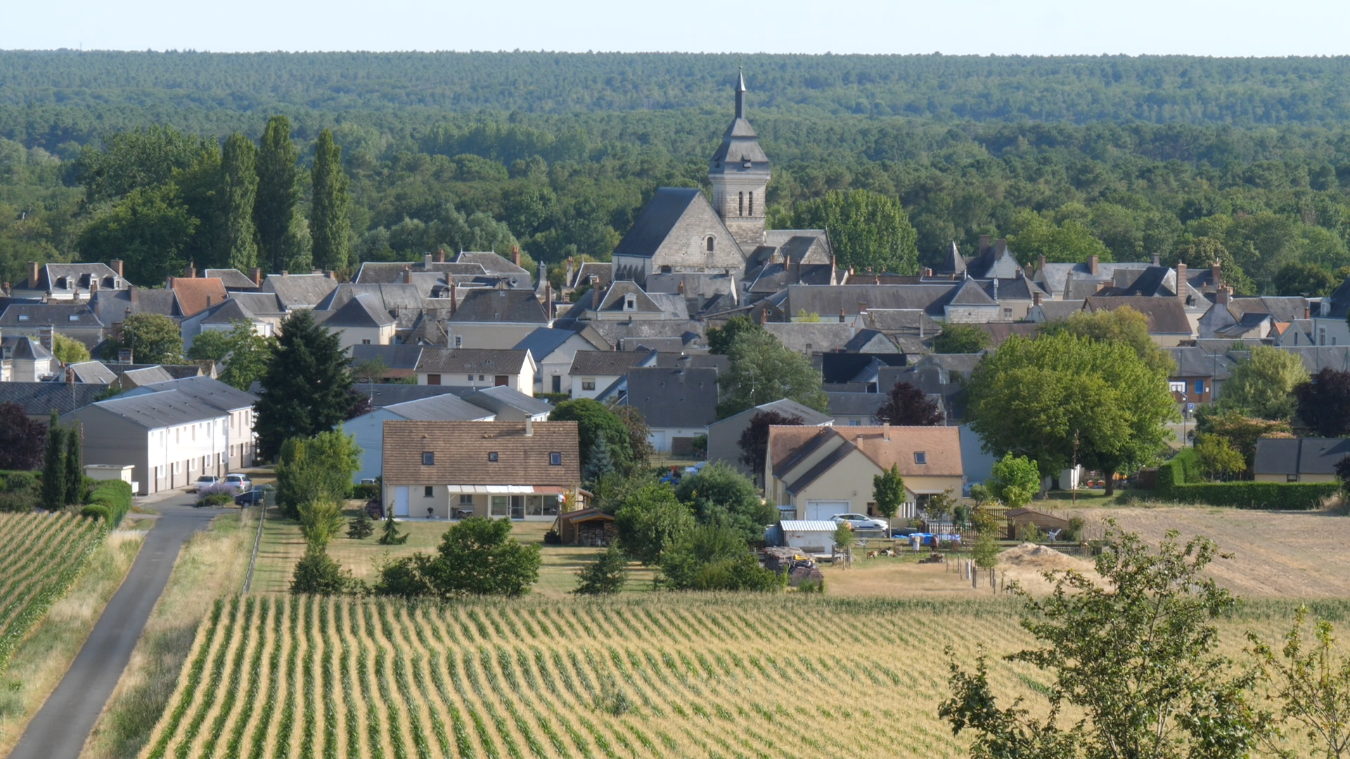 Luché-Pringé, Petite Cité de Caractère sur WebTvTourisme